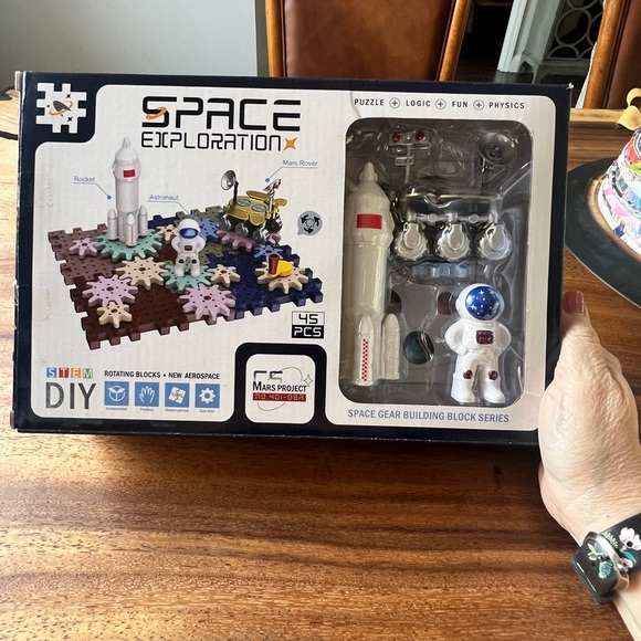 stem | Toys | 525 Stem Space Exploration Building Set White And Red ...